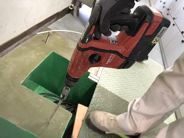 本日の施工現場ニュース｜施工現場より・・・ 神奈川県 / 茅ヶ崎市 / 建物 / ボルト / 管 / アンカー｜非破壊検査からコア抜き工事 ...