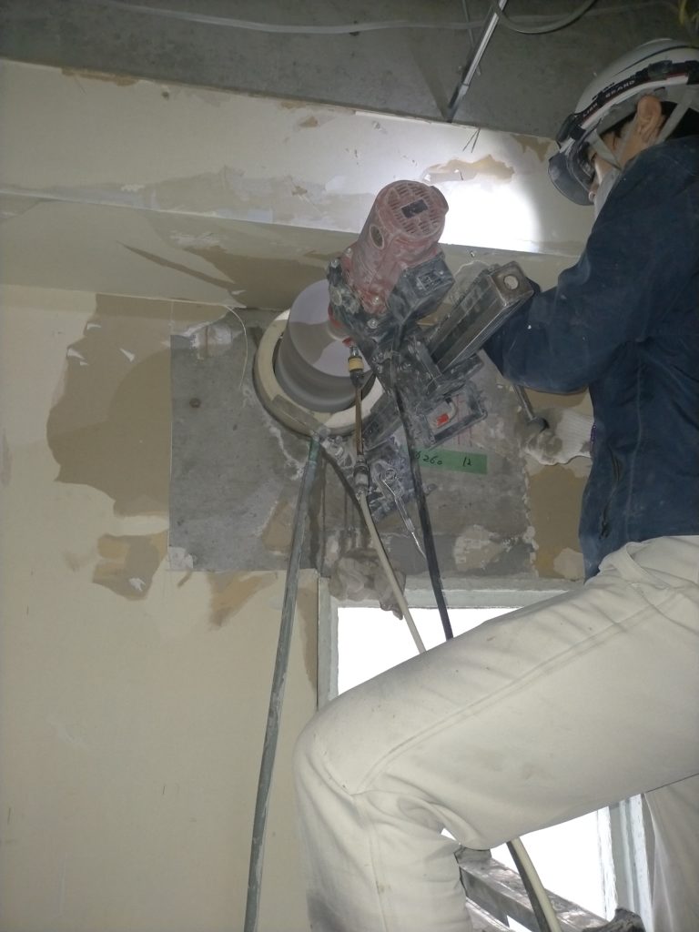 本日の施工現場ニュース｜施工現場より・・・ 埼玉県 / さいたま市 / 建物 / エックス線 / コア抜き｜非破壊検査からコア抜き工事 ...