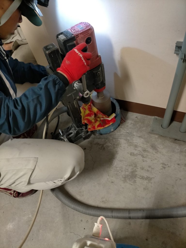 本日の施工現場ニュース｜施工現場より・・・ 東京都 / 福生市 / レントゲン / コア抜き / 鉄筋｜非破壊検査からコア抜き工事・アンカー ...