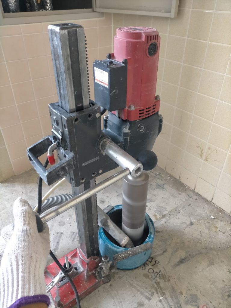 本日の施工現場ニュース｜施工現場より・・・ 静岡県 / 御殿場市 / コンクリート / コア / 穿孔 ｜非破壊検査からコア抜き工事・アンカー ...